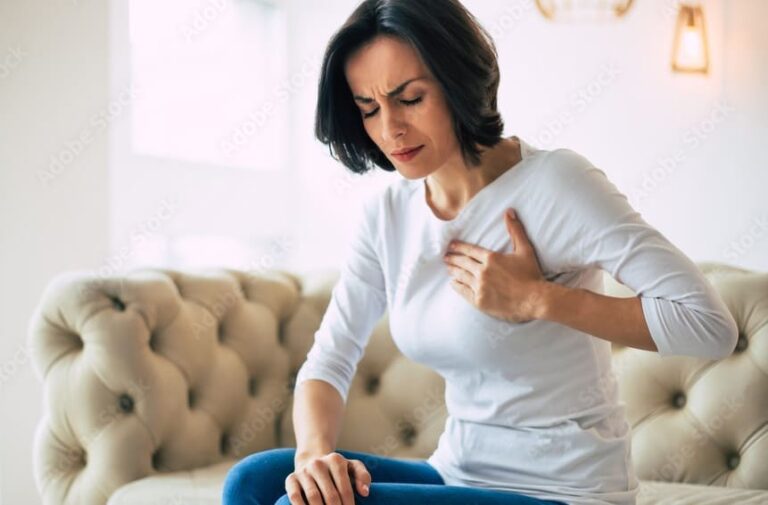 7 Symptoms of a Weak Heart You Can't Afford to Ignore - Myhealthopedia