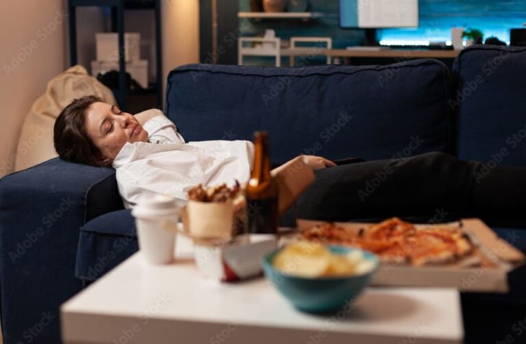 What Happens If You Sleep Immediately After Dinner? - Myhealthopedia