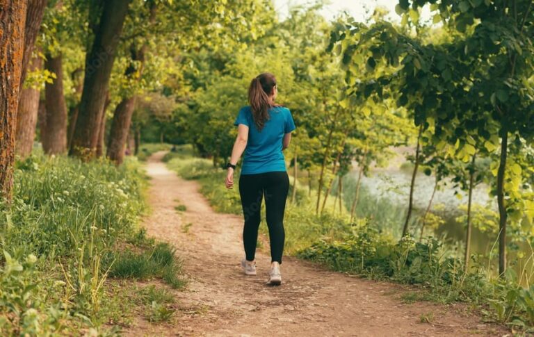 What is Proper Walking Form? Foot Placement, Posture & Breathing