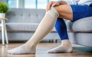 Compression Socks: 15 Benefits, Side Effects & Who Should Wear
